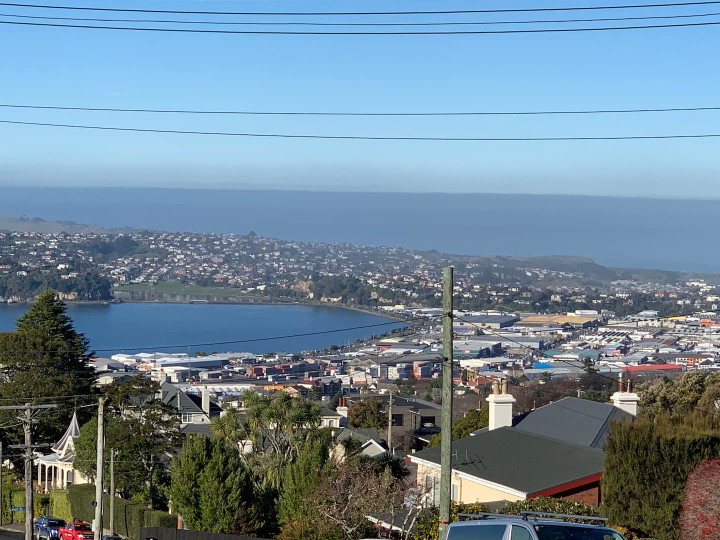 Commanding Views, City Lights And Close To Town. - Dunedin