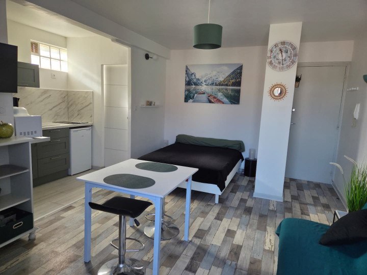 Agréable Mini Loft Climatisé, Wifi, Télé Connectée - 베지에