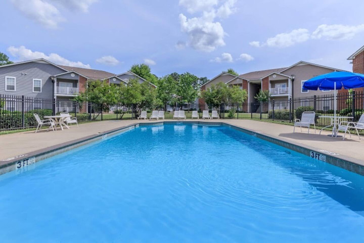 Meridians Getaway - Meridian, MS