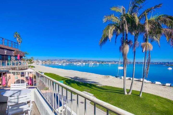 2 Level Waterfront Townhouse + 4 Outdoor Spaces - San Diego, CA