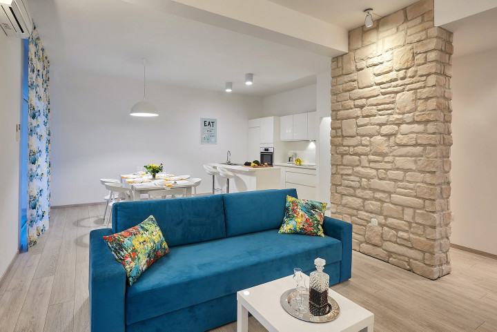 Apartment 'Queen Helena' W/private Pool Near Split - Split