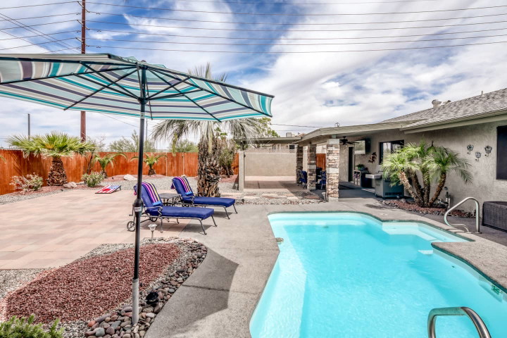 Piscine Privée Chauffée à Notre Villa Wine Time - Arizona
