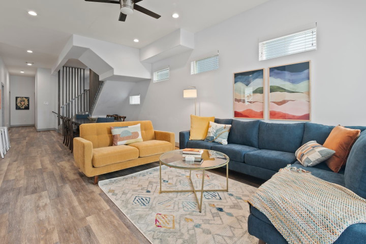 Spacious 8br/8ba Home Group Retreat Houston - Houston, TX