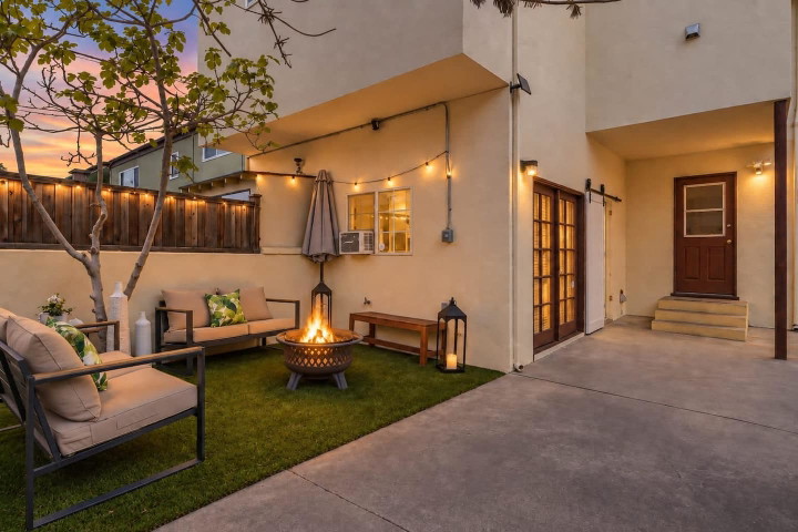Relax In Stylish 3br With Gym And Parking - Santa Monica, CA