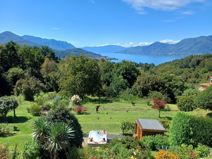 Casa Fiorita Le Temps Ralentit Entre Lac Et Fleurs - Luino