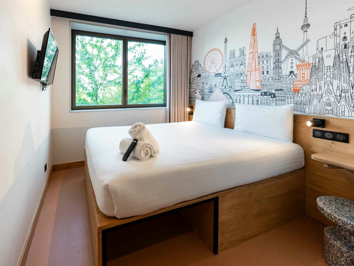 Easyhotel Barcelona La Sagrera - Barcelona