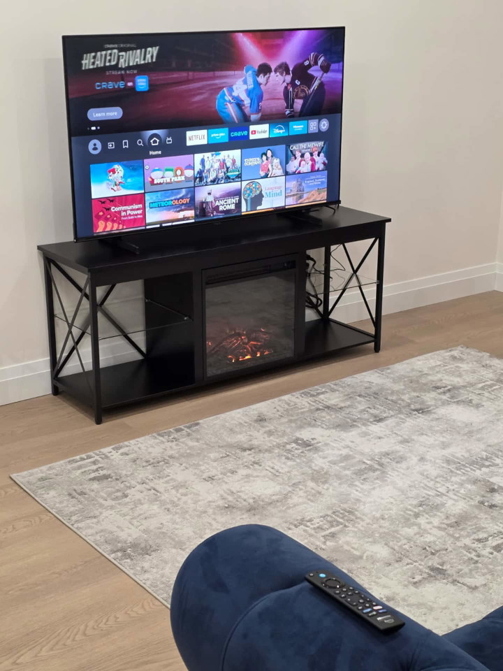 Modern 2br/2ba · 2 Queen Beds · Free Parking · Gym - Windsor