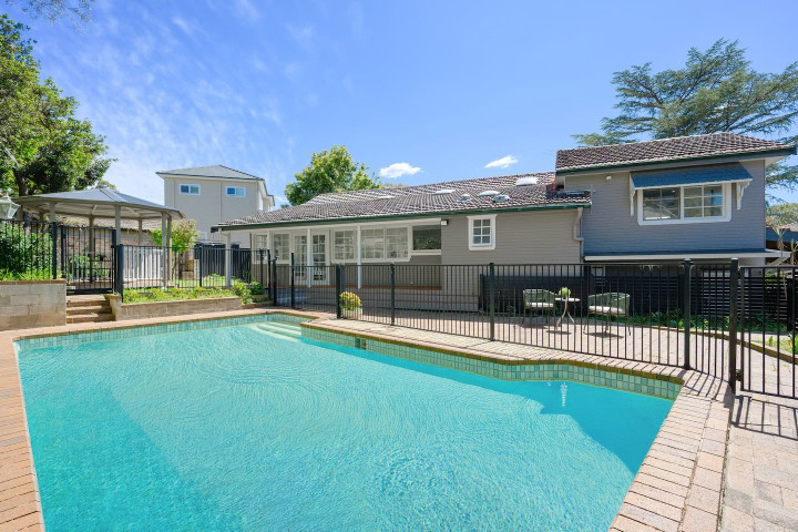 Cozy And Romantic Pool Villa - Sydney