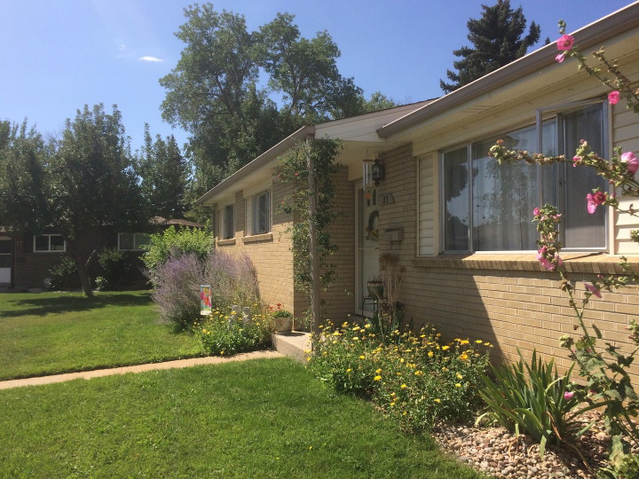 Private Entry +. Park, Eats, Hospital - Easy Walk! - Longmont, CO