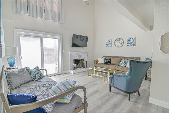 Loft #102 - Midland, TX