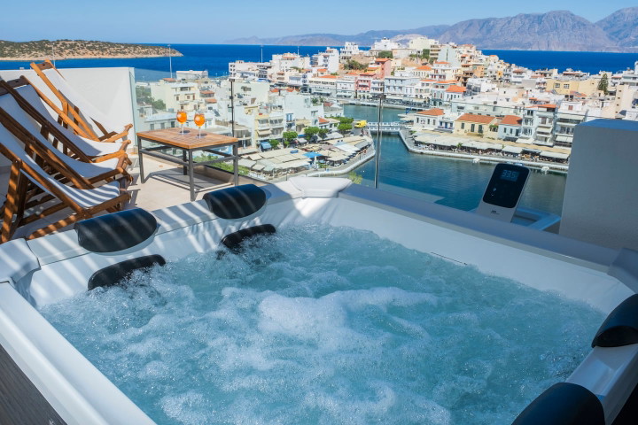 Villa With Lake & Sea View With Jacuzzi -Giomameze - Agios Nikolaos
