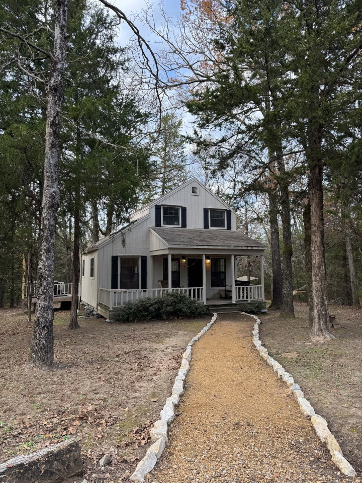 3rd Nite Free!- Secluded Cabin W/ Hot Tub - Canton, TX