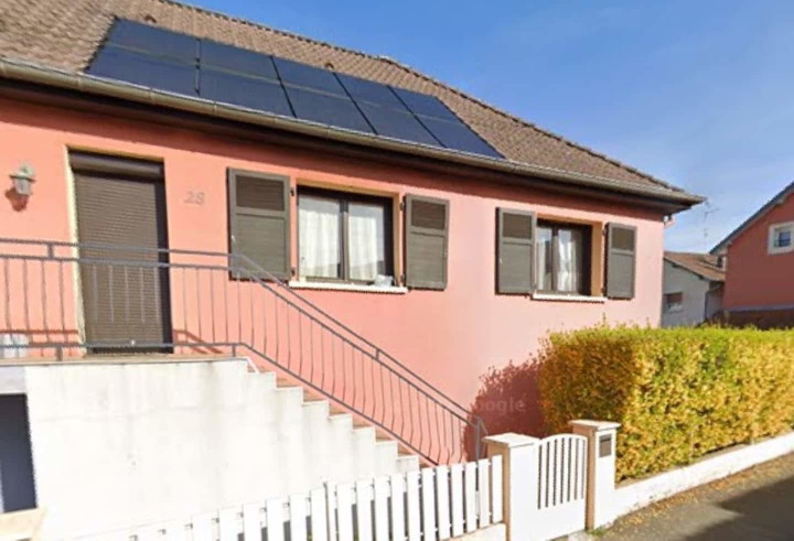 House Between City And Mountain - Belfort
