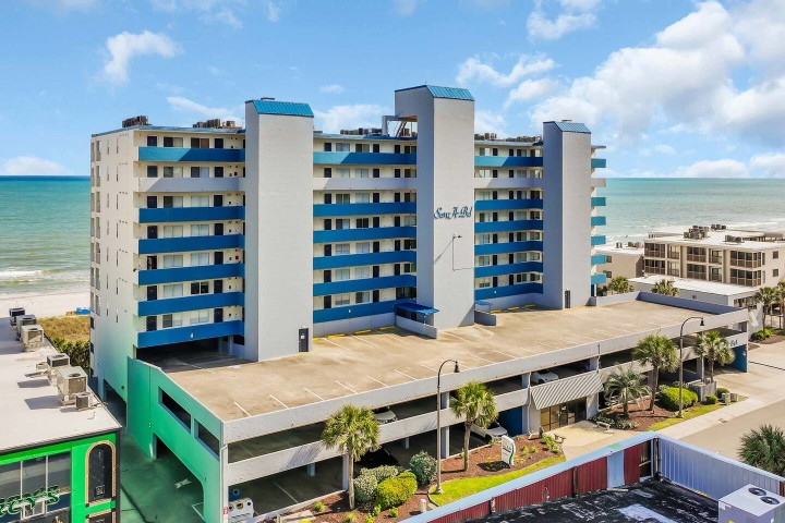 Oceanfront Penthouse In Paradise W Indoor Pool - North Myrtle Beach, SC