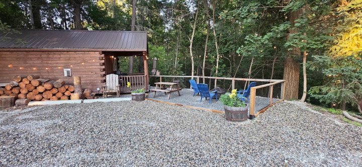 Brent's Place Creekview Cabin - Salmon Arm