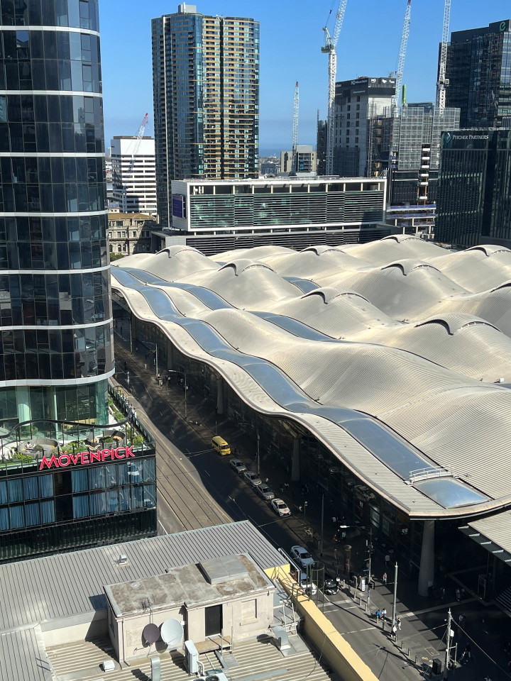 Best Location/opposite Skybus Station/free Park -