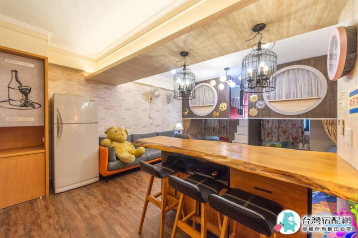 6-8 Person Room ~ Located In The Center Of The Central And Western District, Convenient Transportation - Kaohsiung City