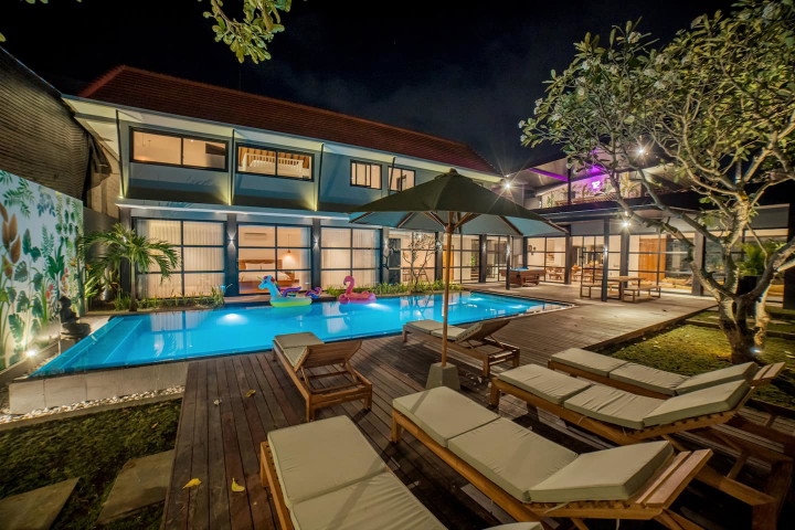 Majestic 5br In The Heart Of Canggu With Sauna&bar - Canggu