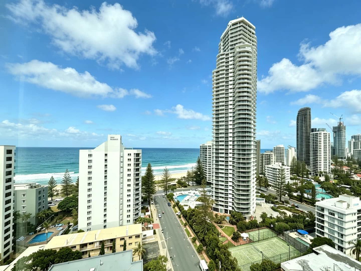 Cozy 13f Ocean View Studio W/ Kitchen | Sleeps 2 - Surfers Paradise