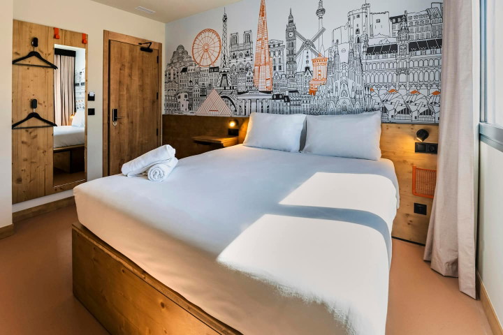Easyhotel Madrid Alcala - Madrid