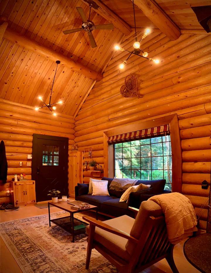 Foggy Logs - Hot Tub, Log Cabin, Near Stevens Pass - Skykomish, WA