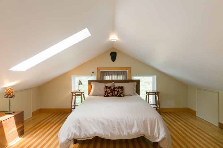 Treetops Cozy Hilltop Loft Mtn Views - Asheville, NC