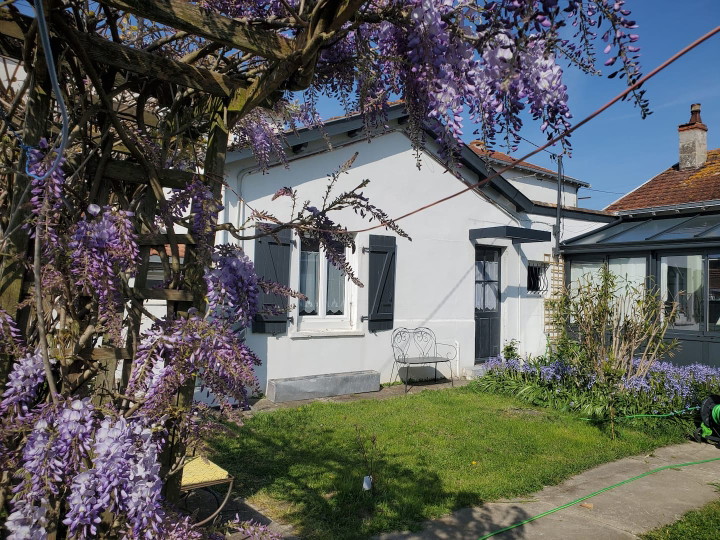 Cocon Indépendant Dans Un Joli Jardin - Angoulins