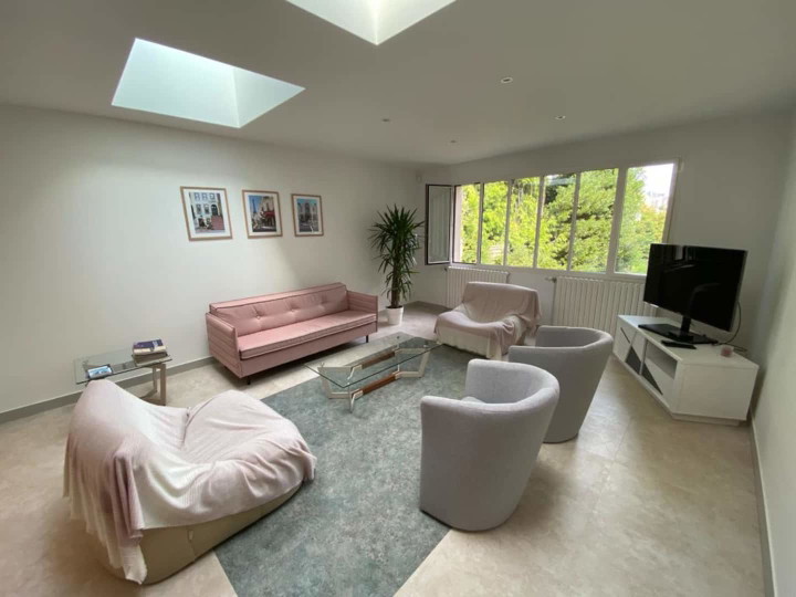 Coutances Centre: Maison Avec Belles Prestations - Coutances