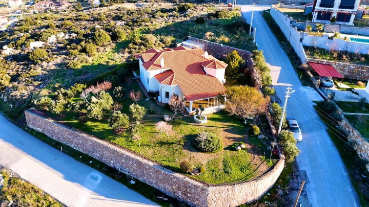 Organizasyonlar İçIn 
Deniz Manzarlı Villa&bahcesi - Foça