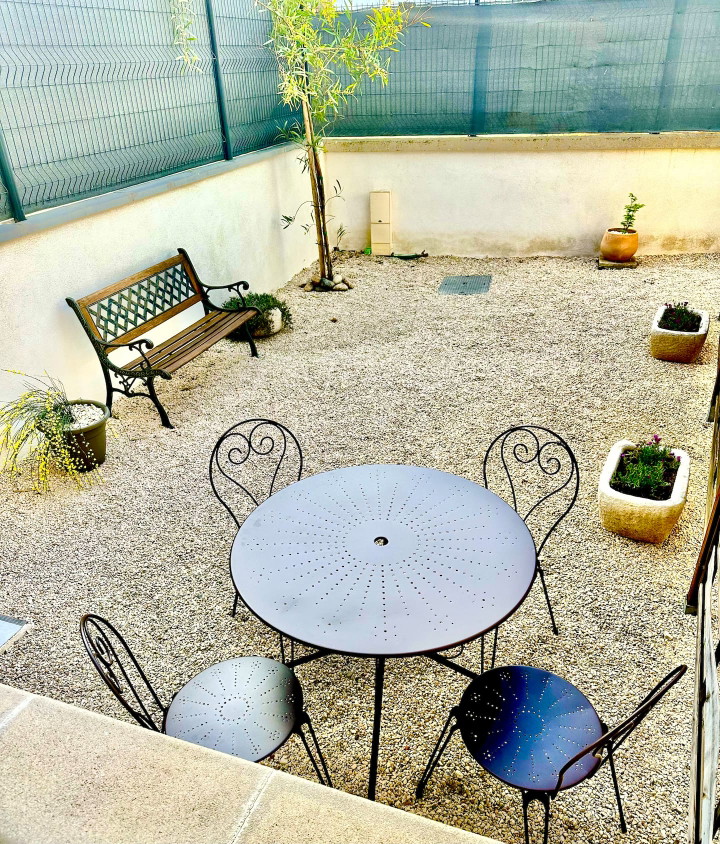 Appartement Cosy Climatisé Cour Privée & Terrasse - Cavaillon