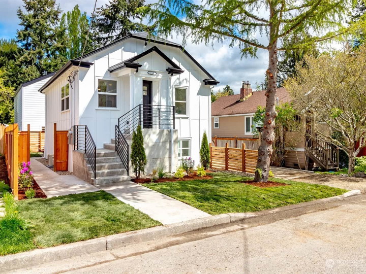 Hot Tub Haven: Family & Work Ready - Seattle, WA