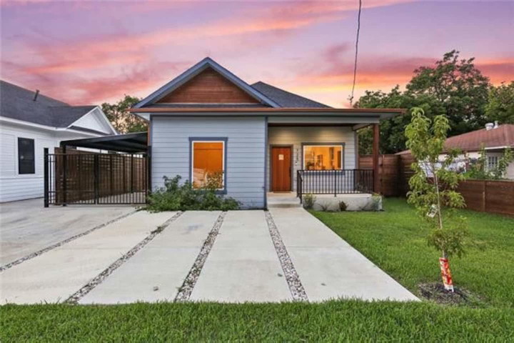 Bishop Arts Bungalow Escape - Dallas, TX