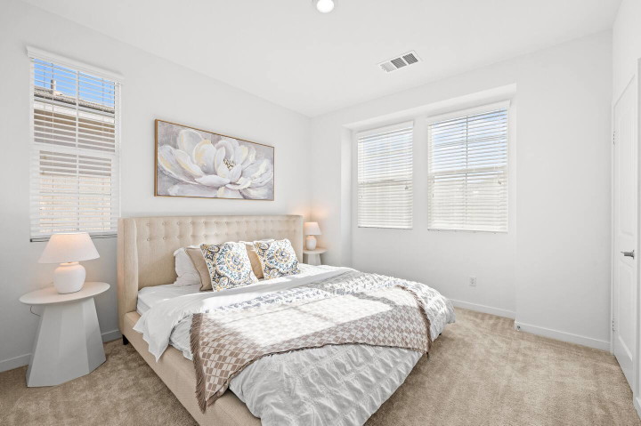 Family-friendly 4br 3ba｜quiet Area｜close To Plaza - Ontario, CA