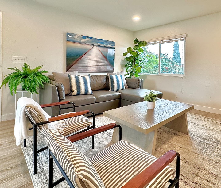 Lush Costa Mesa Retreat I Beach I Disney I Balcony - Costa Mesa, CA