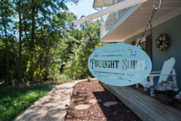 Luxe Couples' Retreat  Hot Tub #Unforgettablestay - Raleigh, NC