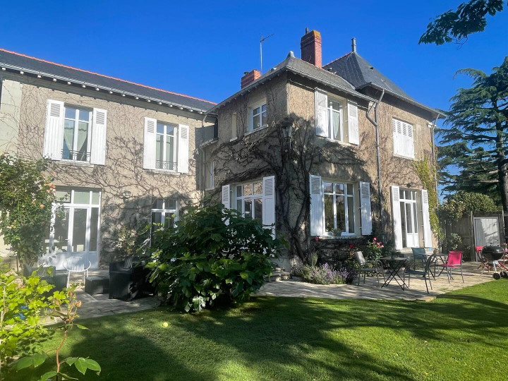 Belle Maison De Caractère Plein Bourg - Planète Sauvage