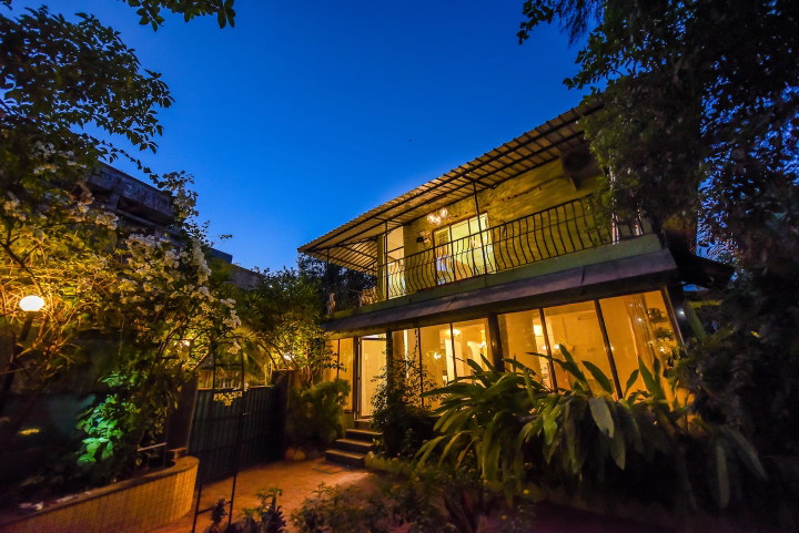 Shanti Sharda Oasis - A Fun & Quirky Glass House - Lonavla