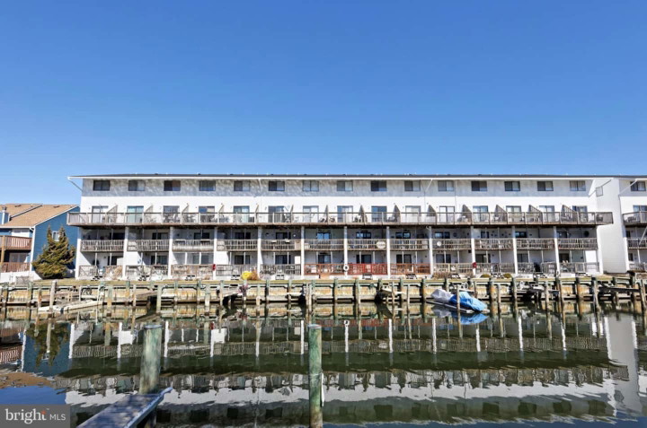 Oc 123 Canal Front Condo! - Fenwick Island, DE