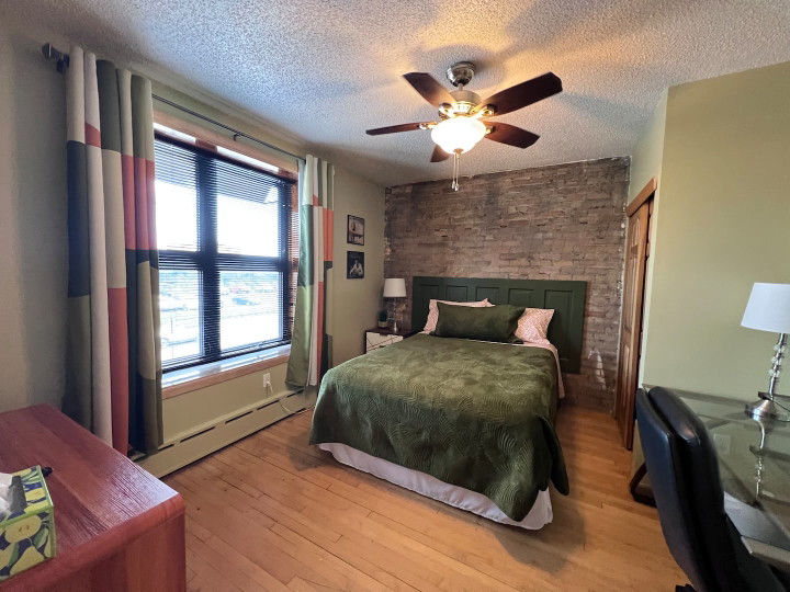 Effie Building Unit B - Duluth, MN