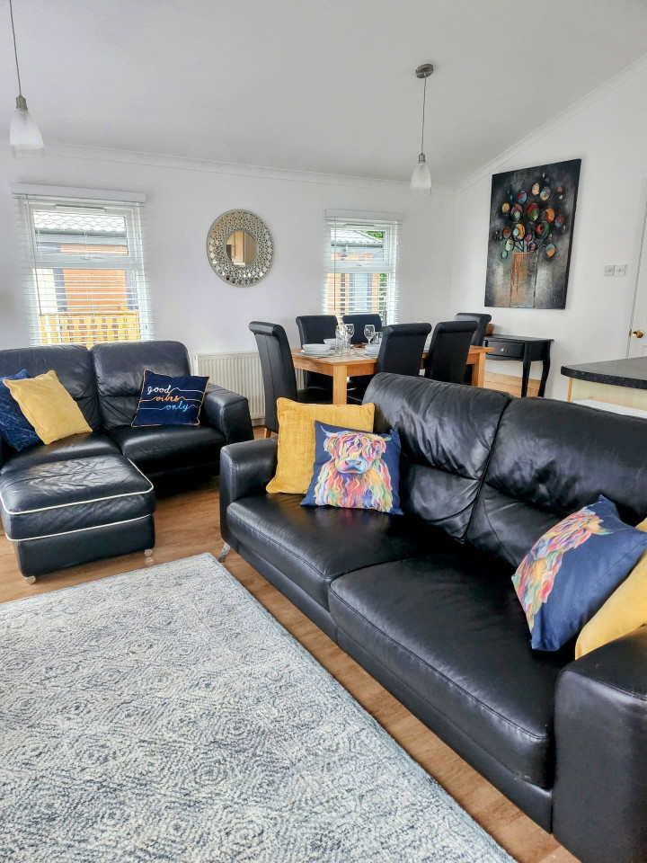 Rosie's Retreat 5* South Lakeland 3 Bedroom Lodge - Carnforth