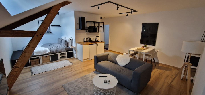 Studio Signature - Aeropuerto de Bruselas Sur Charleroi (CRL)