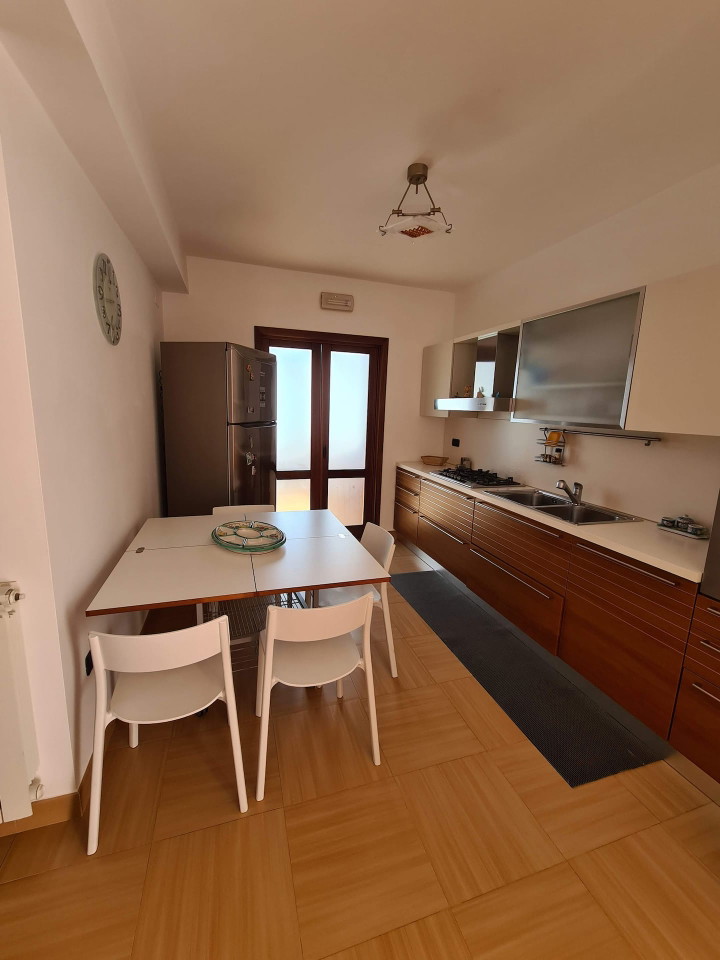 Apartment In Central Diamante With Parking - Diamante