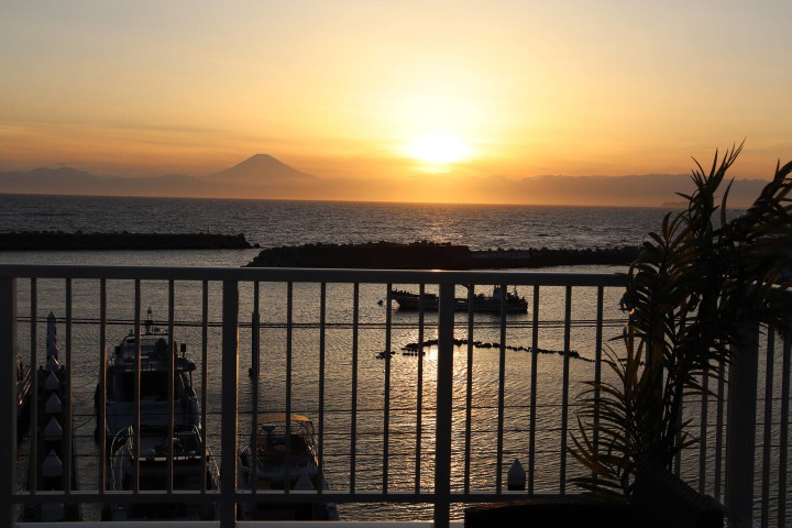 Entire Seafront Villa, Panorama View,  Enjoy Bbq - Yokosuka