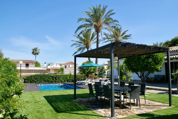 Traditional Villa, 5 Bedrooms & Swimming Pool - Can Pastilla