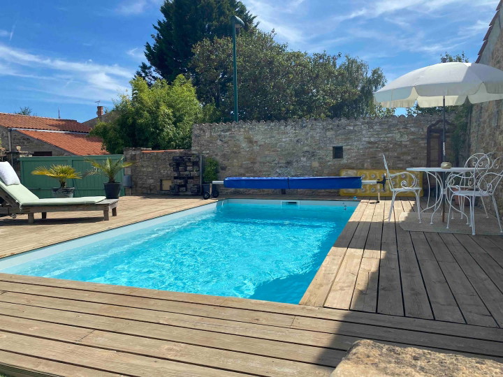 Jolie Dépendance Piscine Et Terrasse Plein Sud - Talmont-Saint-Hilaire