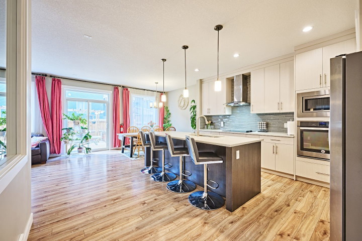 Maison Spacieuse 7 Chambres|5 Salles De Bain|2 Cuisines Près De L'aéroport Et De Banff - Calgary