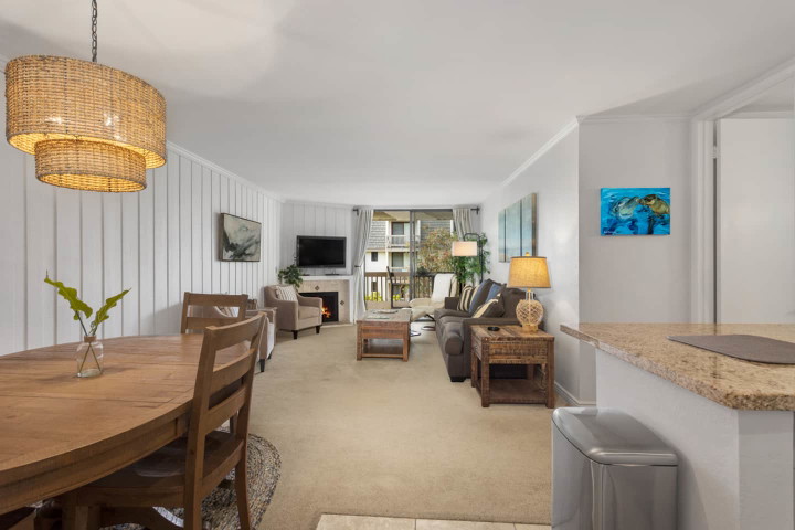 New Garden View In Beach Front Property - オーシャンサイド, CA
