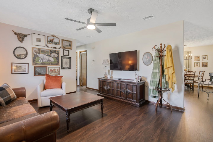 Western Cottage In Fayetteville - Fayetteville, NC