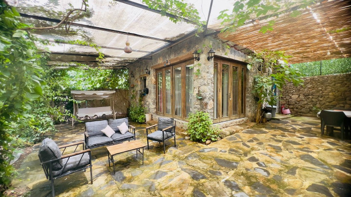 Bienvenue Dans La Jungle !! Maison En Pierre (Camp Dans La Jungle) - Kayaköy