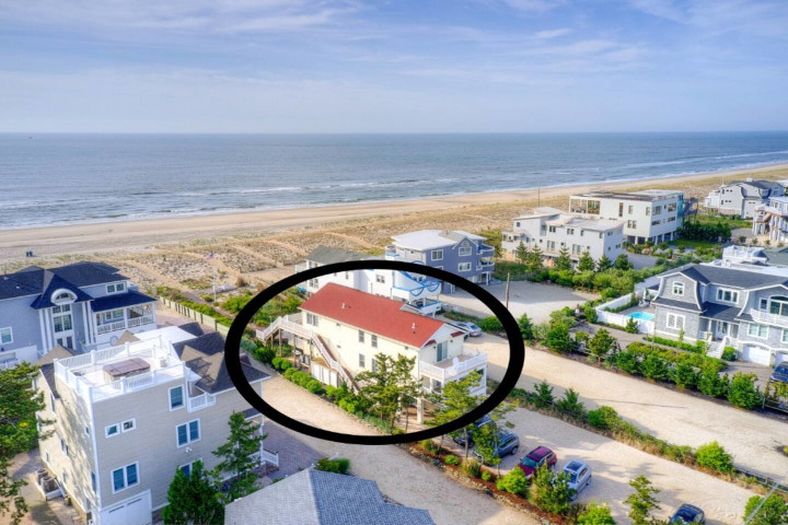 Beach Front Stay - Yard Connects To The Beach - Barnegat Light, NJ